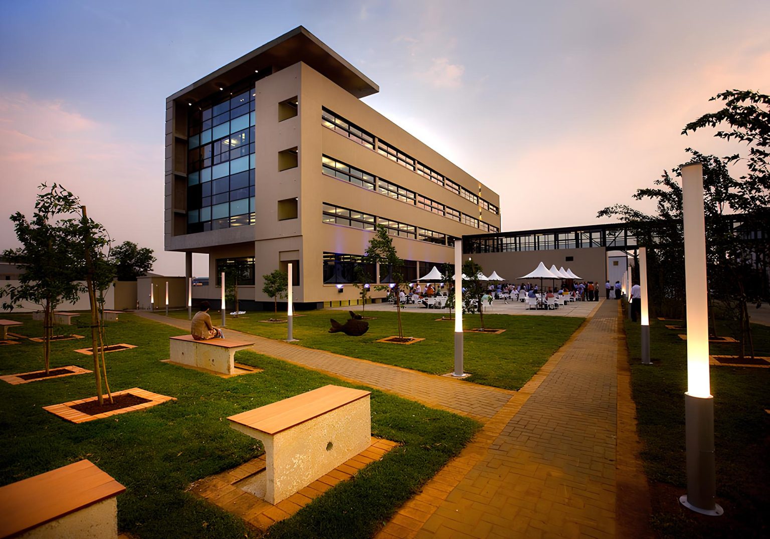 Basil Read Corporate Head Office - RMJM Architecture