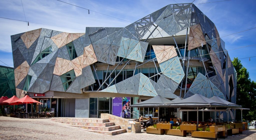 10 Amazing Glass Buildings Around The World | RMJM Insights